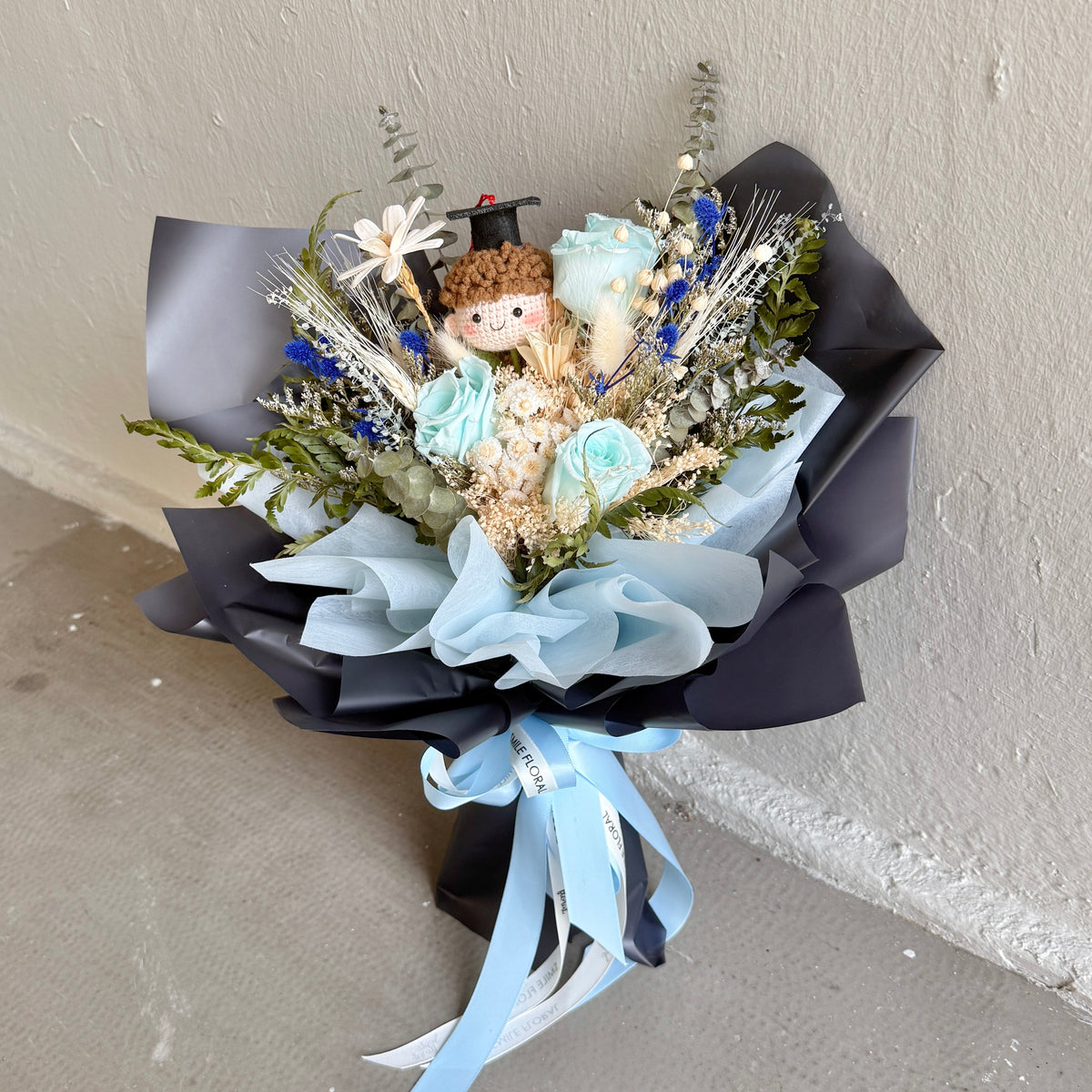 Daniel - Blue (3 Preserved Roses)